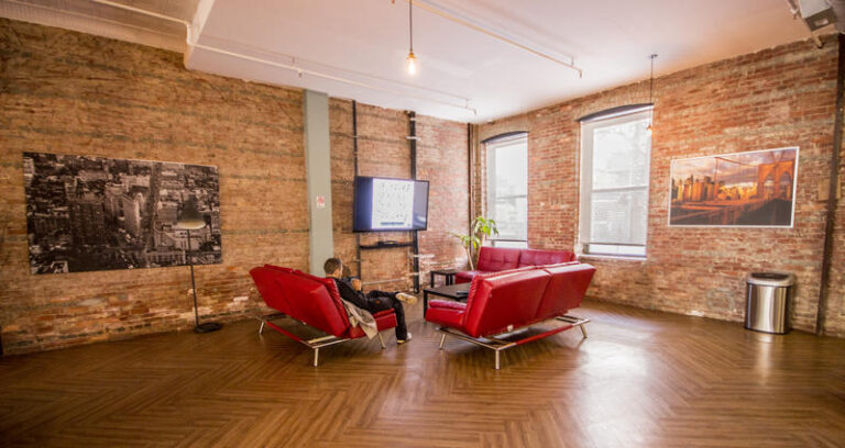 20 Best Hostels in New York (CRUSH Traveling in 2021)