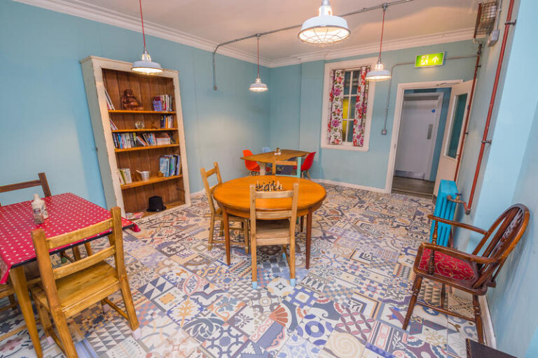 10 BEST Hostels in Cardiff (2025 Insider Guide)