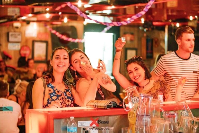 Hostels for Women: A Lady's EXPERT Guide to Hostelling (2023)