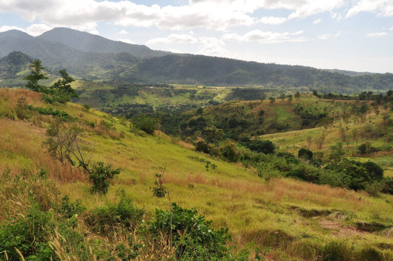 9 STUNNING National Parks in the Philippines