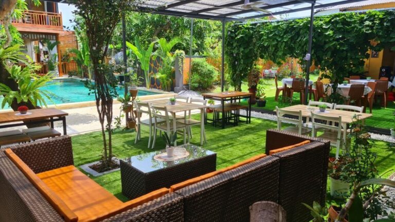 BEST Hostels in Lombok (2024 Insider Guide)