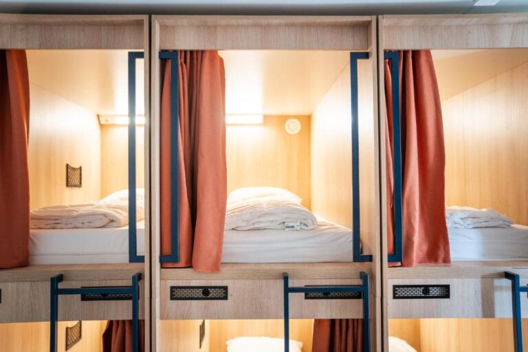 16 BEST Hostels in The Netherlands (2026 Insider Guide)