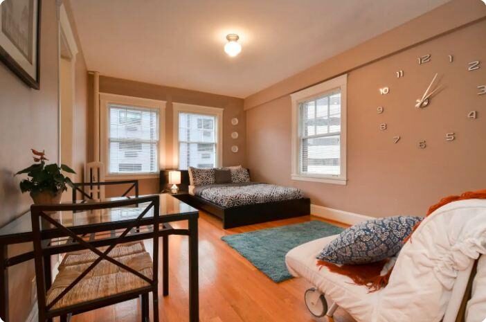 15 STUNNING Airbnbs in Seattle [2023 Edition]