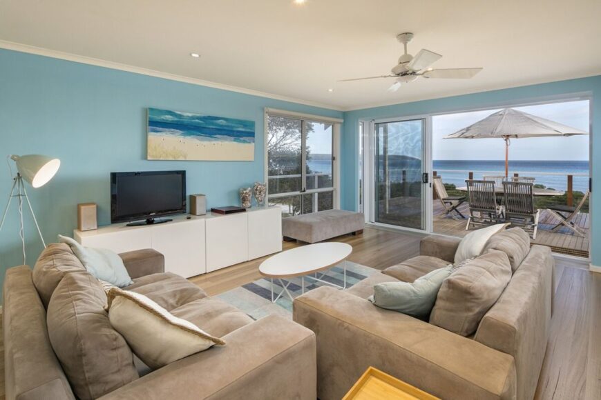 15 STUNNING Beach Houses in Australia [2026 Edition]
