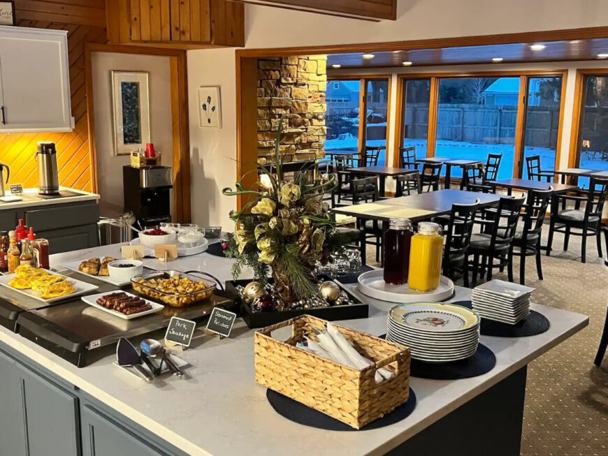 10 STUNNING Bed and Breakfasts in Michigan [2026 Edition]